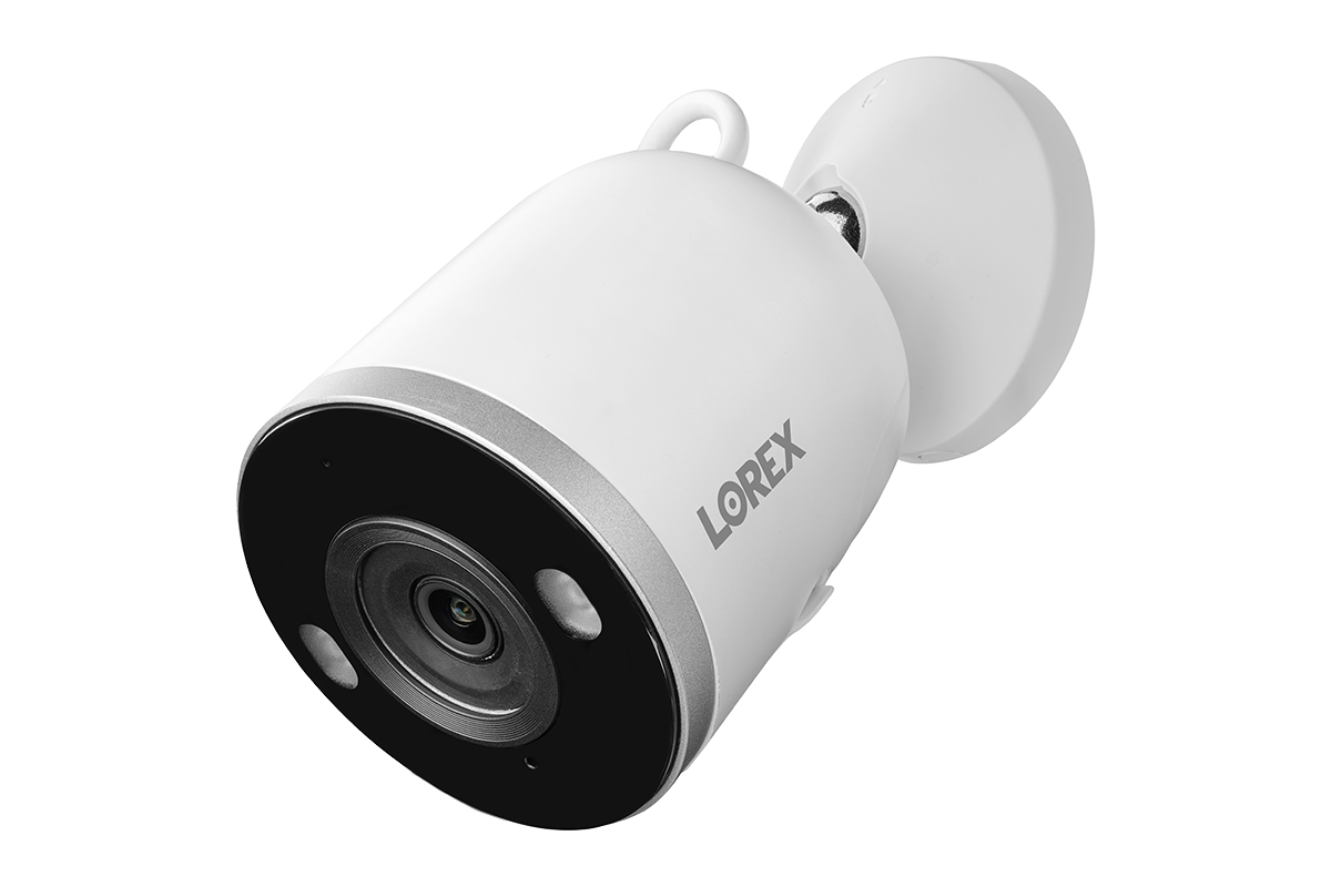 Lorex 2K Spotlight Indoor/Outdoor Wi-Fi Security Camera (32GB) - Open